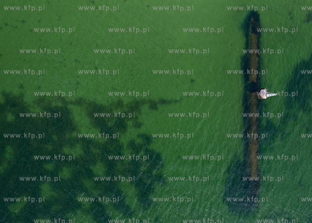 WRAKI W ZATOCE PUCKIEJ