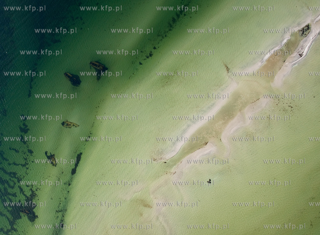 WRAKI W ZATOCE PUCKIEJ